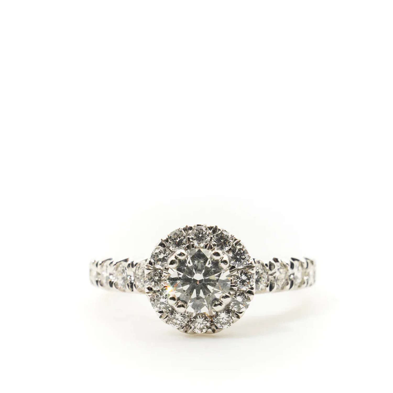 Custom Halo Setting Diamond Ring